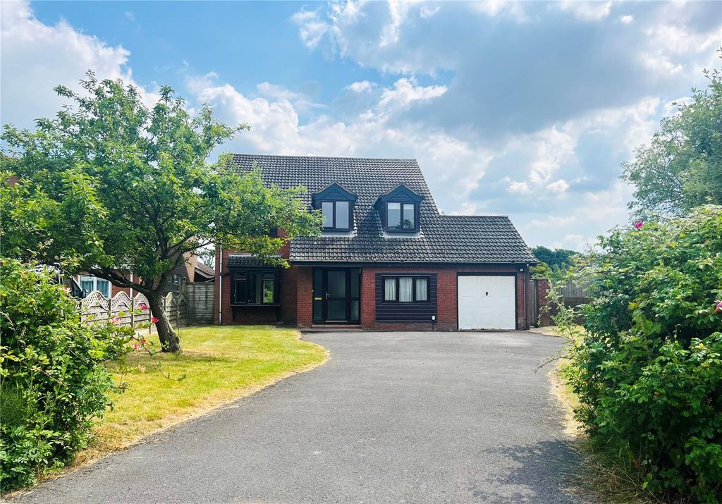 Manor Way, Berrow, Burnham-on-Sea, TA8 4 bed detached house - £1,800 ...