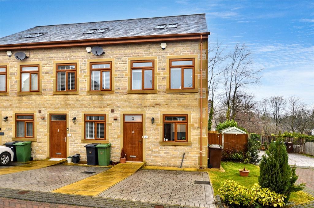 Barraclough Yard, Rothwell, Leeds... 3 bed townhouse - £255,000