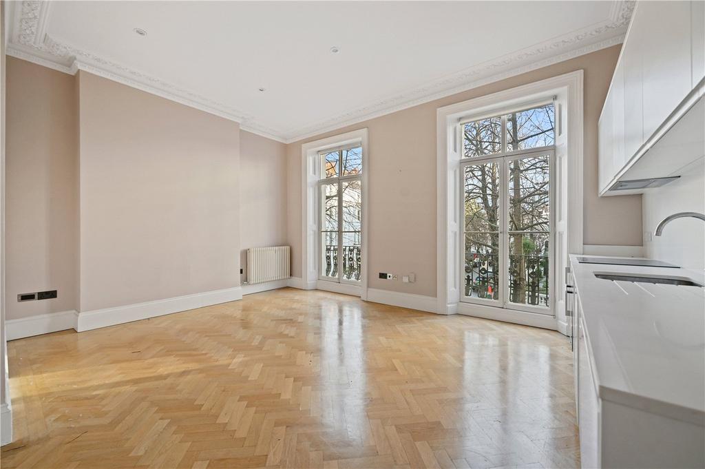 Brunswick Gardens, London, W8 1 bed apartment - £800,000