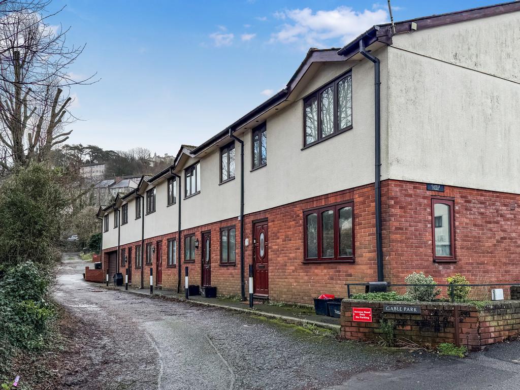 Lower Ellacombe Church Road, Torquay TQ1 2 bed apartment - £850 pcm (£ ...