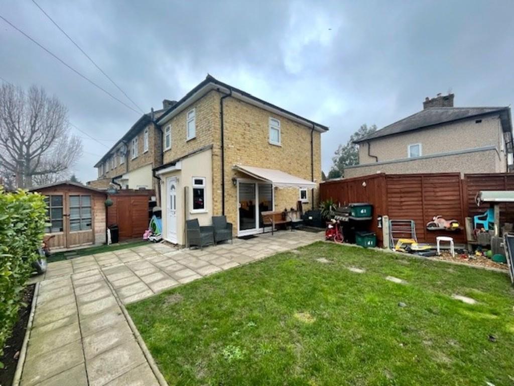 St. Albans Grove, Carshalton 2 bed end of terrace house for sale - £425,000