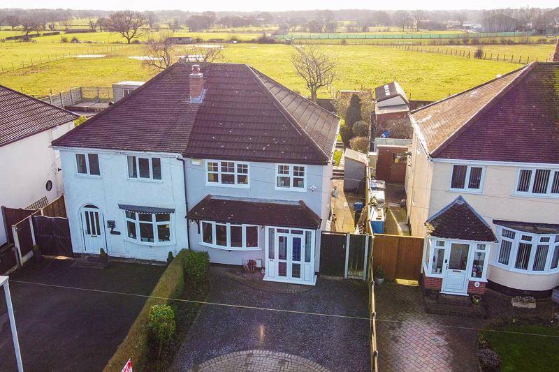 Jacobs Hall Lane, Walsall WS6 3 bed semi-detached house - £300,000