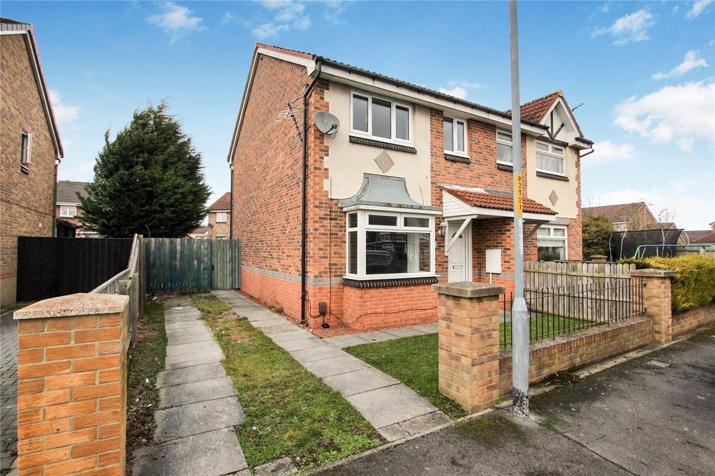 College Road, Brambles Farm 3 bed semi-detached house - £105,000