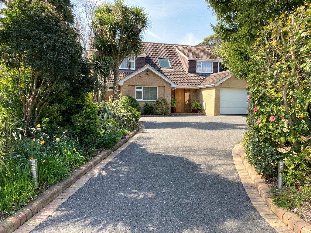 Smugglers Lane North, Highcliffe... 4 bed detached house - £975,000