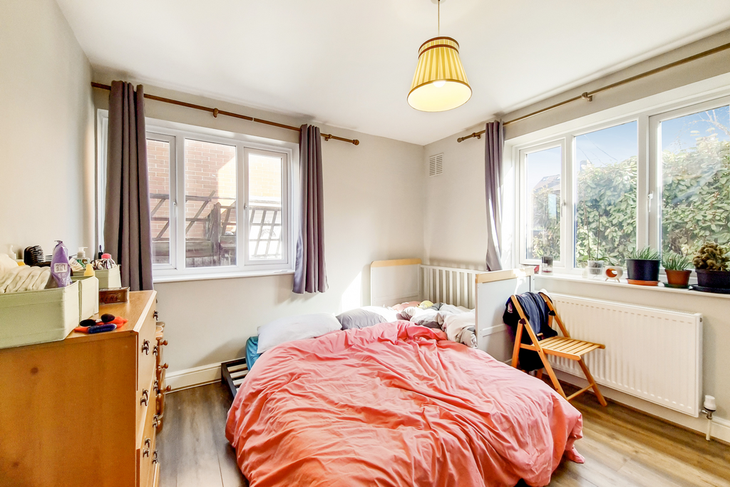 Downham Way, Bromley, BR1 1 bed apartment to rent - £1,500 pcm (£346 pw)