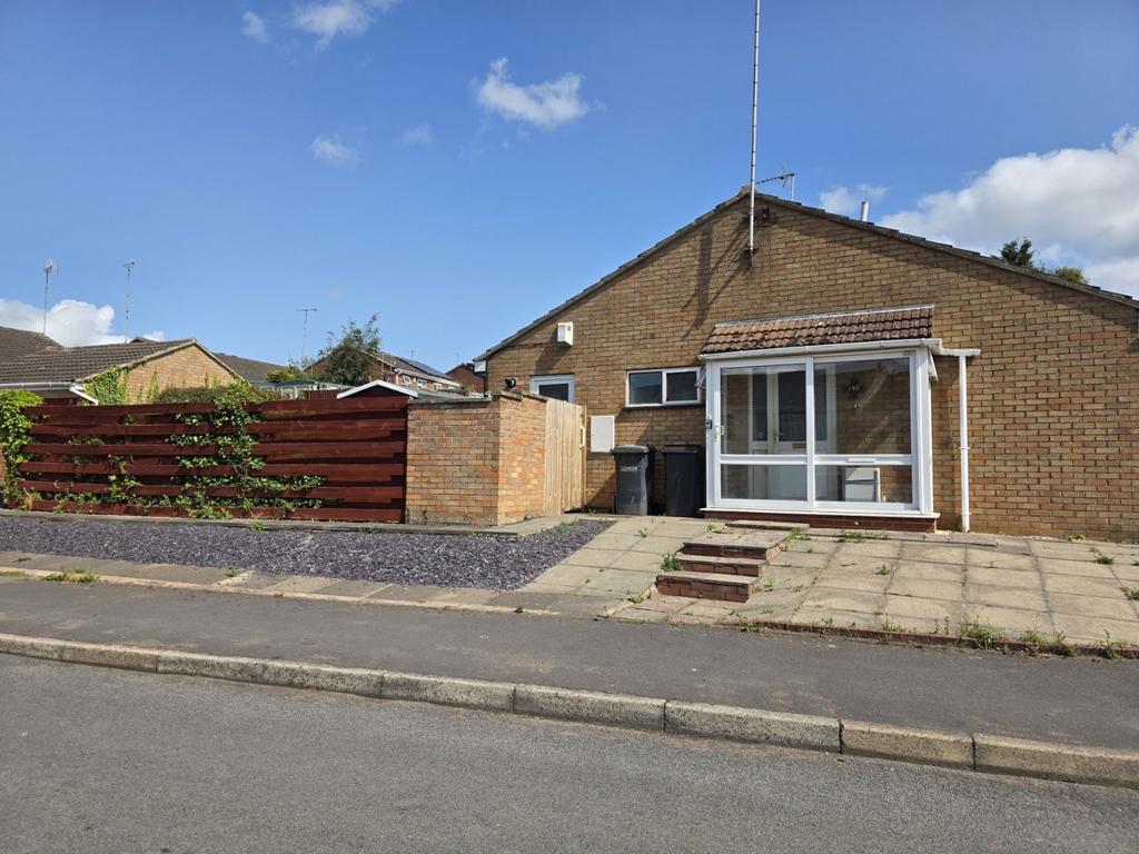 Tresillian Road, Coventry CV7 2 bed bungalow for sale - £180,000