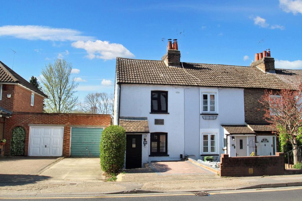 Harefield Road, Uxbridge, UB8 3 bed end of terrace house for sale - £ ...