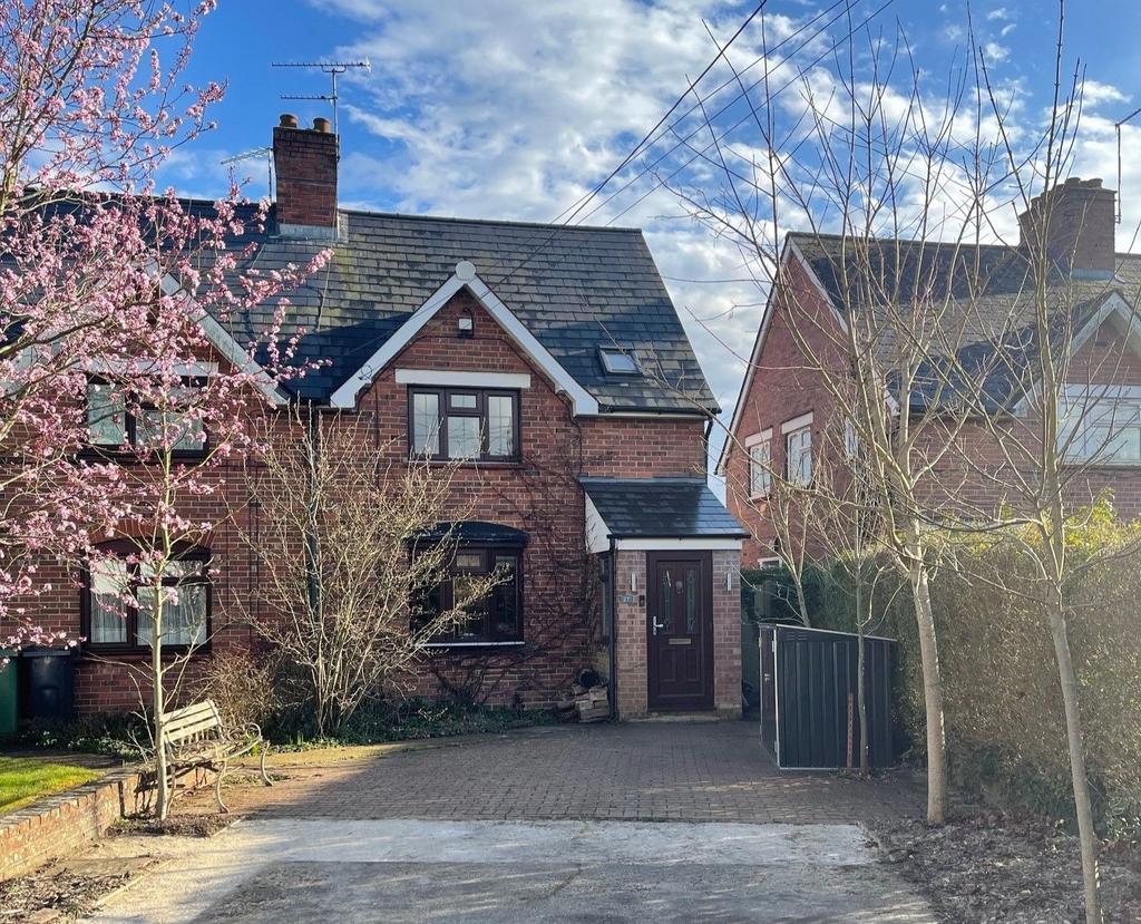 Staplehurst, Kent 3 bed semi-detached house for sale - £485,000