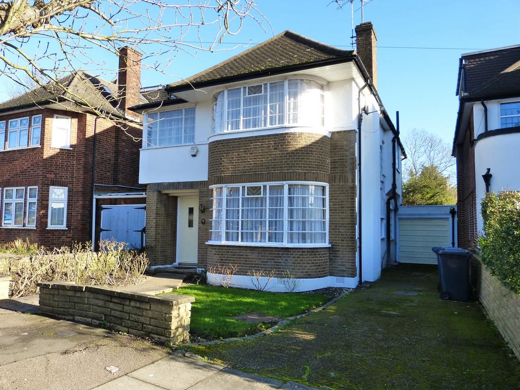 Tenterden Gardens, Hendon, NW4 4 bed detached house - £1,100,000