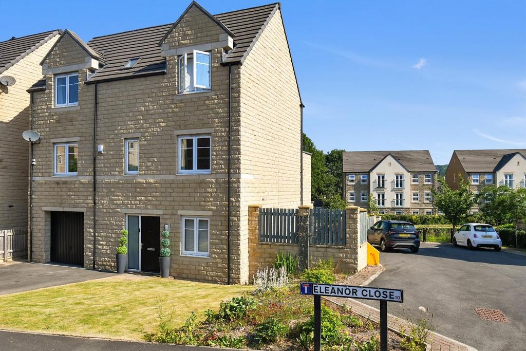Eleanor Close, Apperley Bridge, West... 4 bed detached house for sale ...