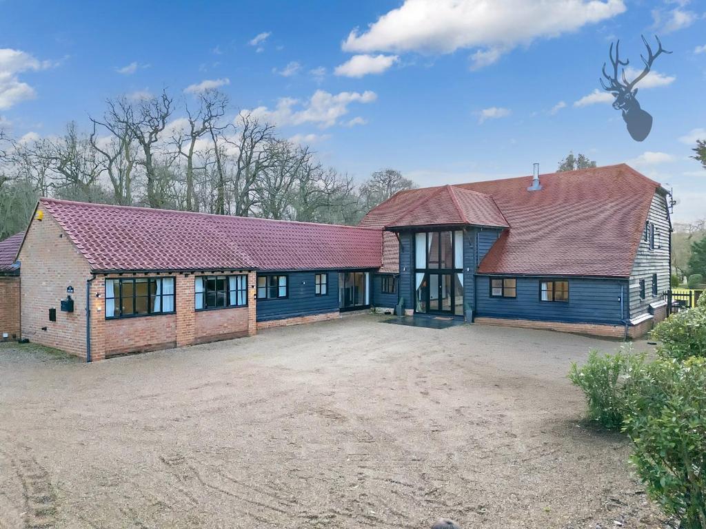 Mount Road, Theydon Garnon, Epping 4 bed barn conversion for sale - £ ...