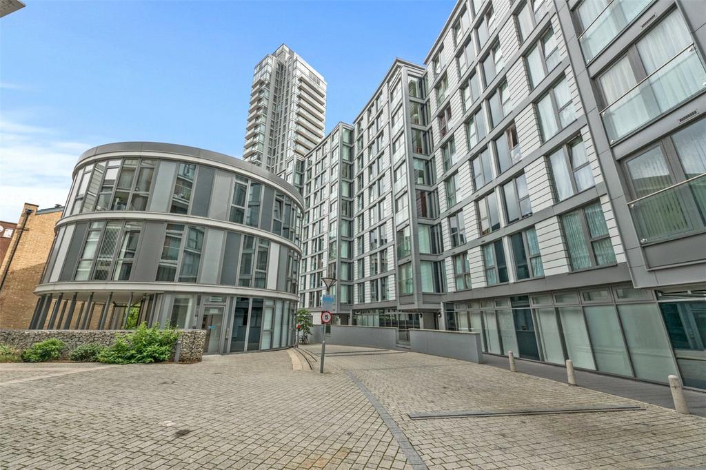 Distillery Tower, 1 Mill Lane... 1 bed flat for sale - £280,000