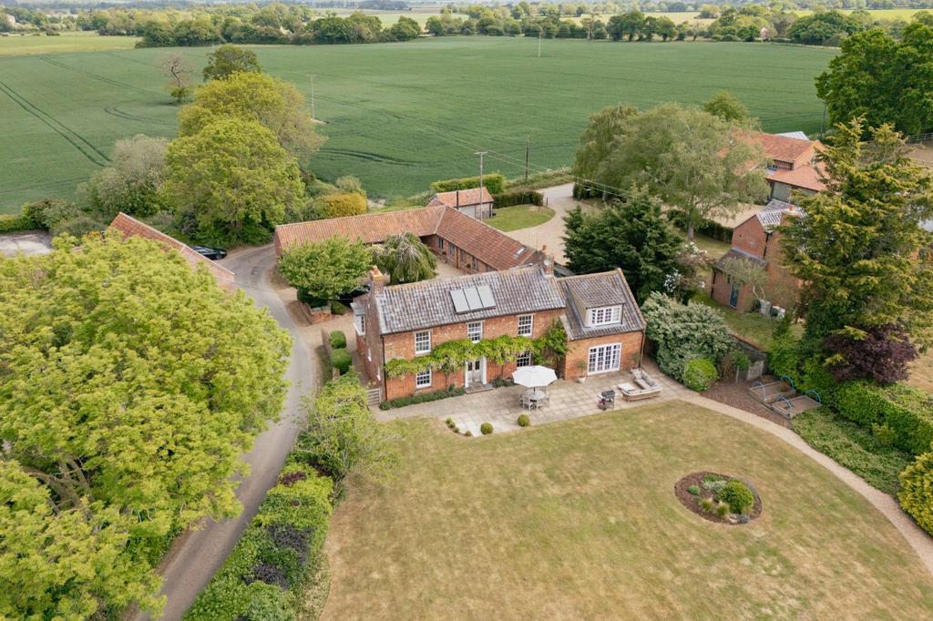 Guestwick Road, Wood Dalling, Norfolk 6 bed detached house for sale - £ ...