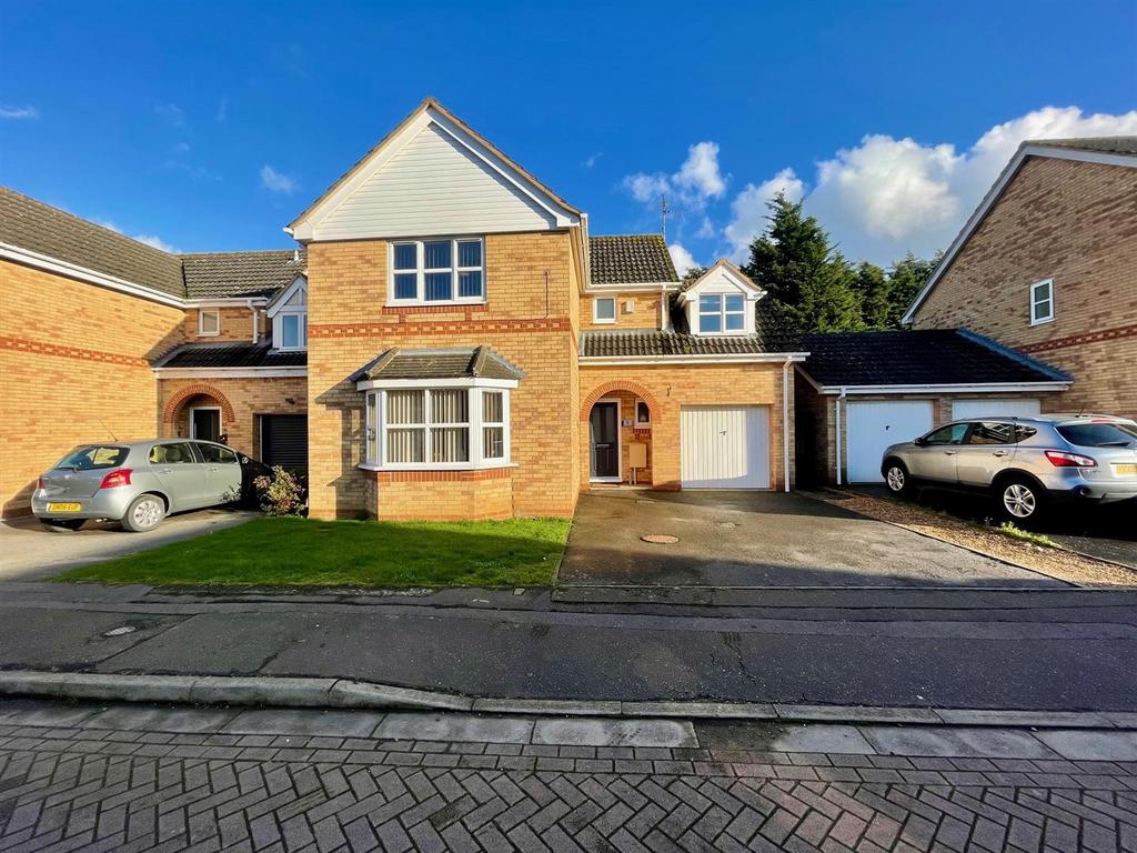 Eames Gardens, Peterborough 4 bed house for sale - £325,000