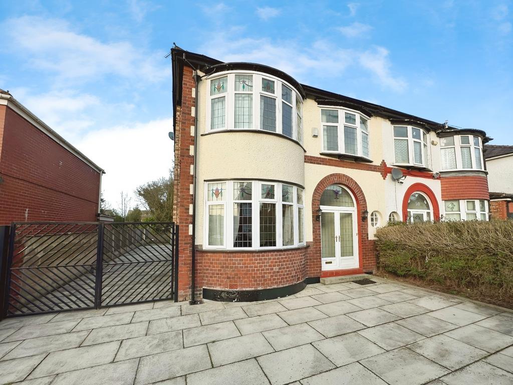 Brantingham Road, Whalley Range... 4 bed semi-detached house - £575,000