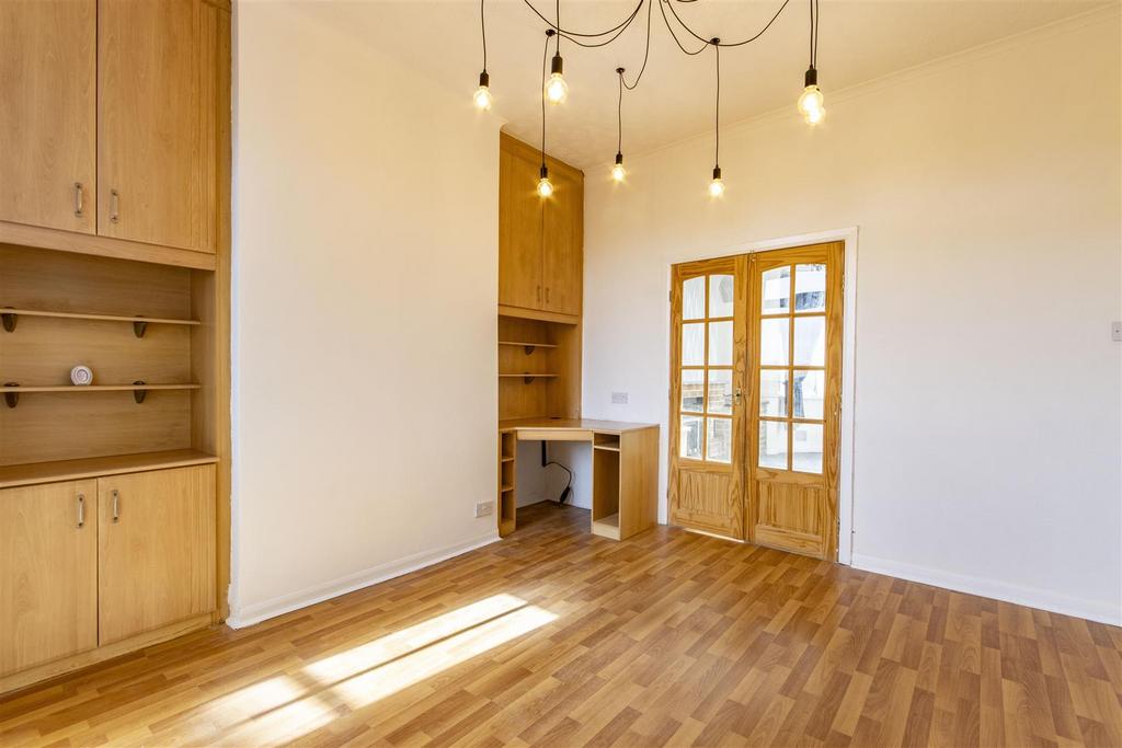 Queen Victoria Road, New Tupton... 3 bed semi-detached house for sale ...