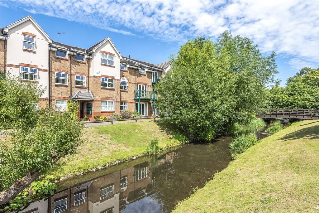 Mill Stream Lodge, Uxbridge Road... 2 bed apartment for sale - £350,000