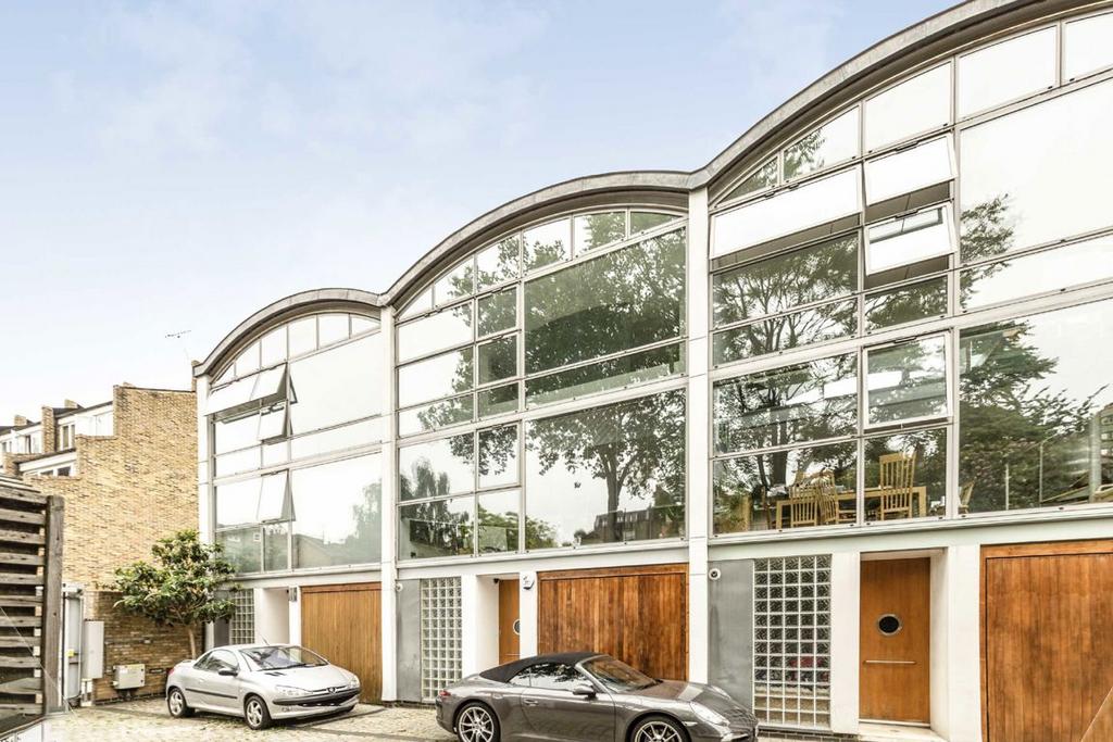Lonsdale Place, London N1 3 bed house - £2,000,000