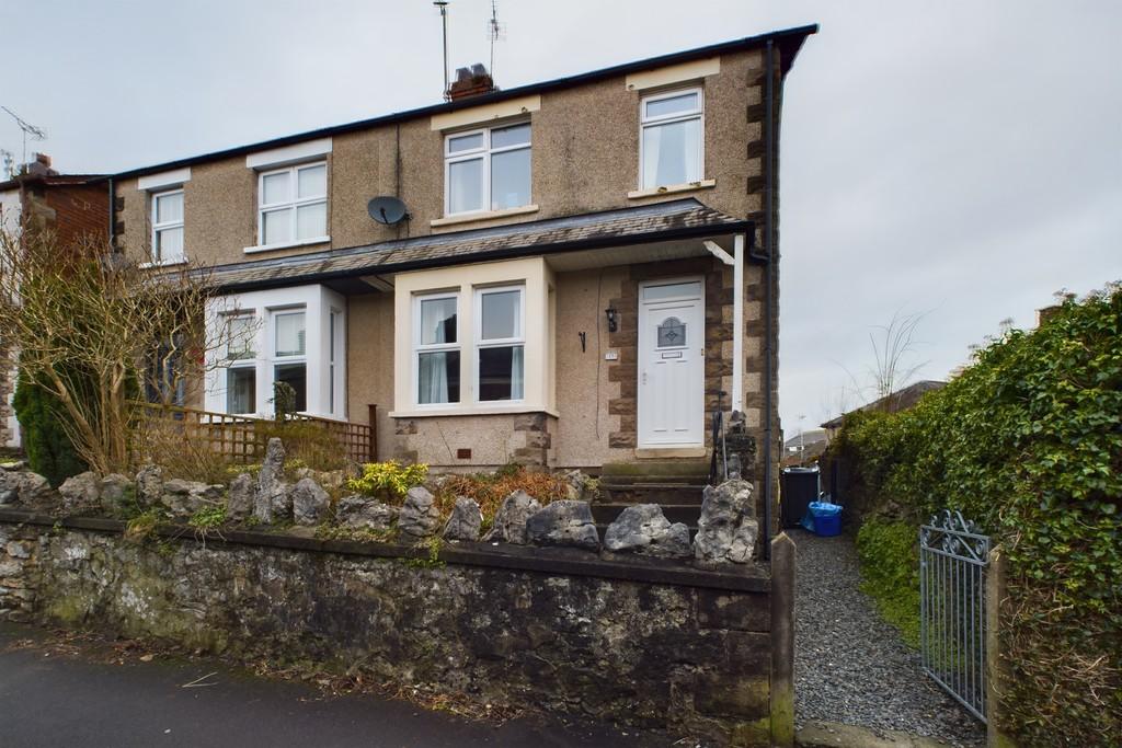 Hartley Street, Cumbria LA12 3 bed semi-detached house - £995 pcm (£230 pw)