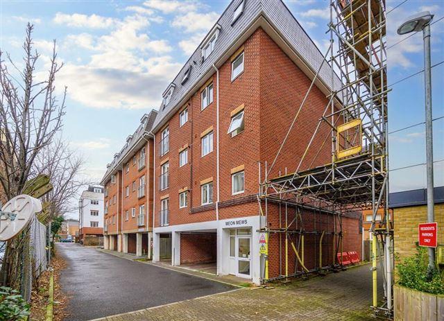 Meon Mews, Portsmouth PO6 2 bed flat - £120,000