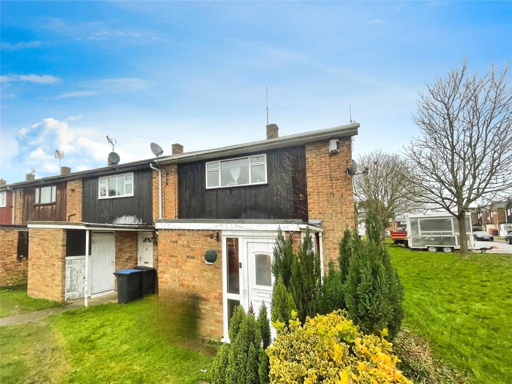 Rushes Mead, Harlow, Essex 2 bed end of terrace house for sale - £315,000