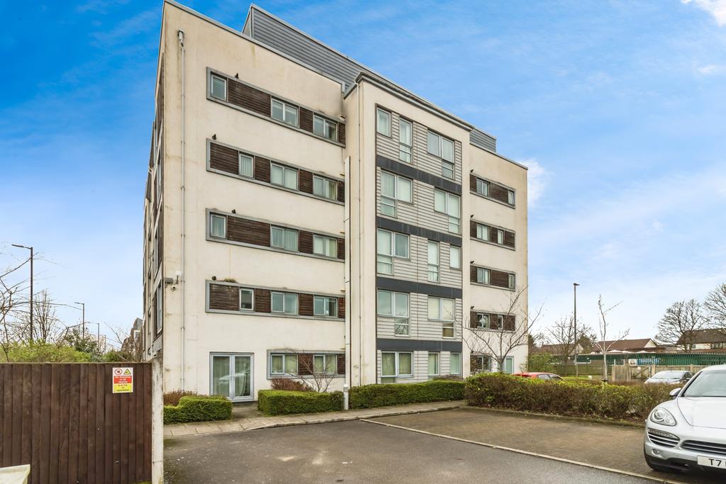 Ashton Old Road, Greater Manchester M11 2 bed apartment to rent - £ ...