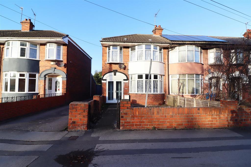 Spring Bank West, Hull 3 bed end of terrace house for sale - £130,000