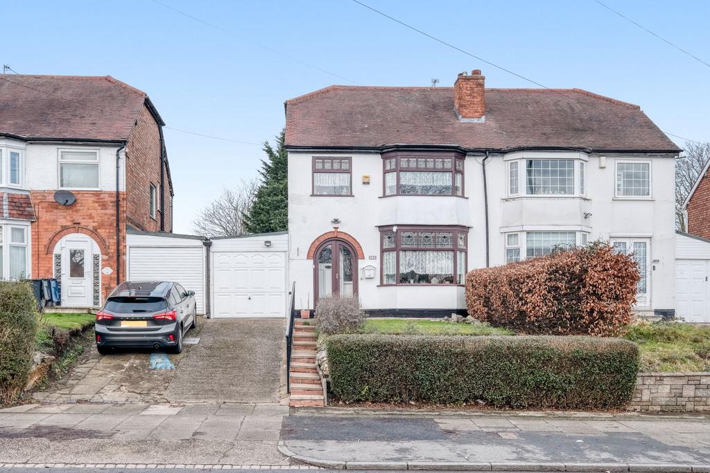 Moat Lane, Yardley, Birmingham, B26 1TJ 3 bed semi-detached house - £ ...