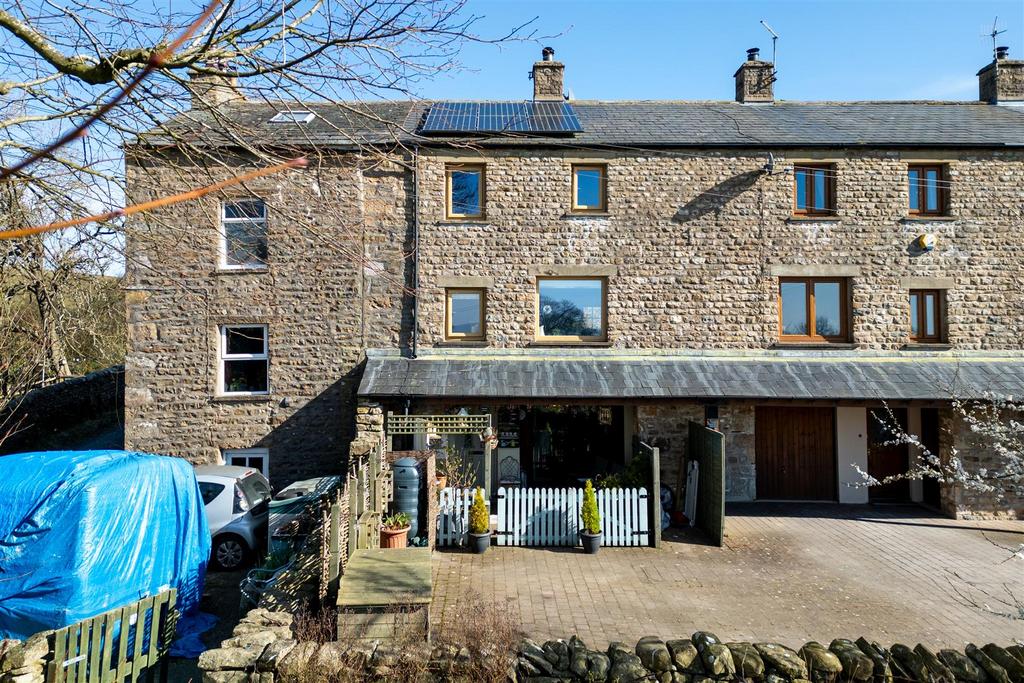 4 Gale Green Barn, Westhouse, Ingleton. 2 bed barn conversion for sale ...