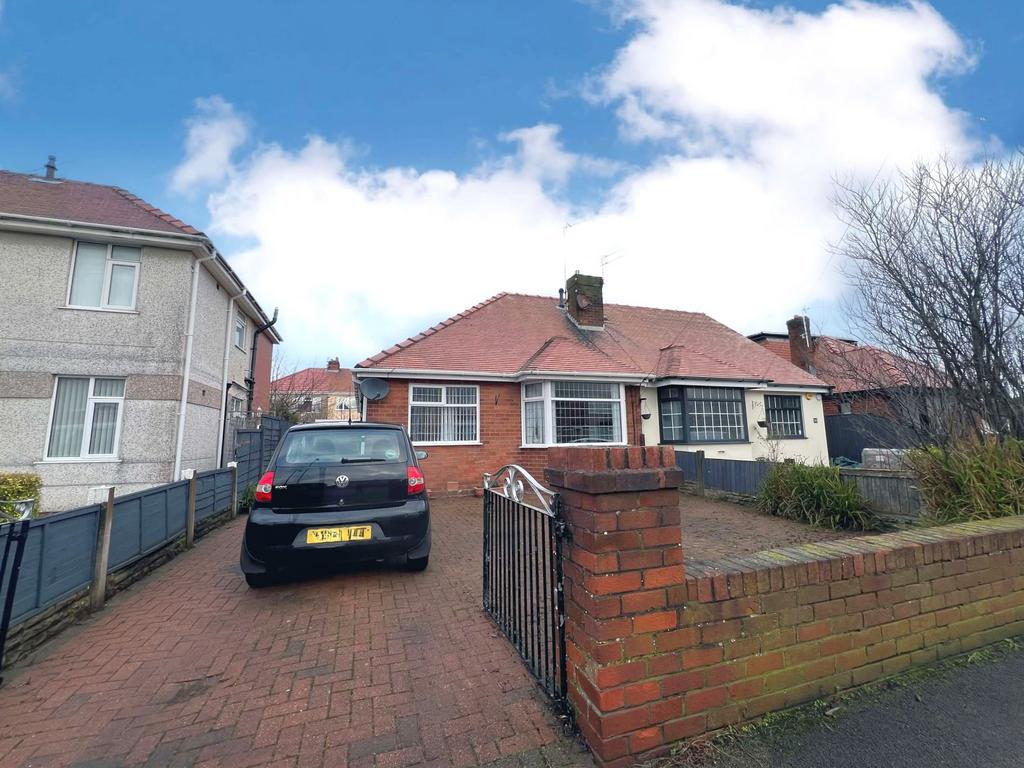 Eversleigh Avenue, Thornton FY5 2 bed bungalow - £170,000