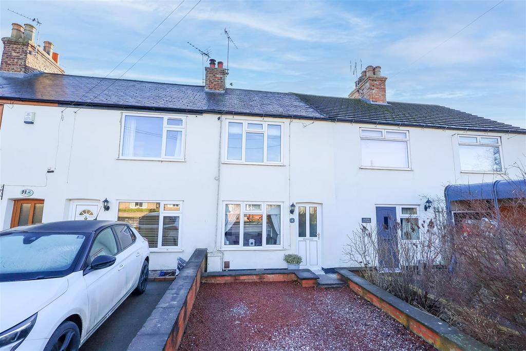 Carlton Road, Carlton Miniott, Thirsk 2 bed terraced house - £195,000