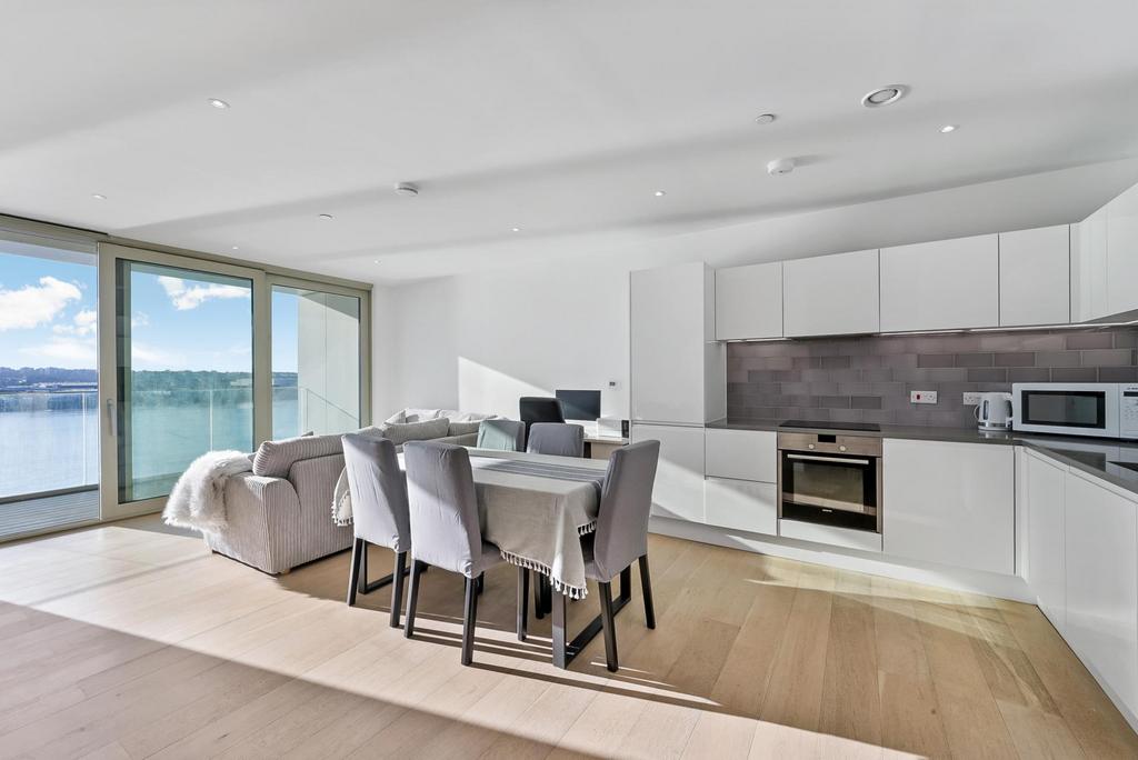 Liner House, Royal Wharf, London, E16 1 bed apartment - £2,097 pcm (£ ...