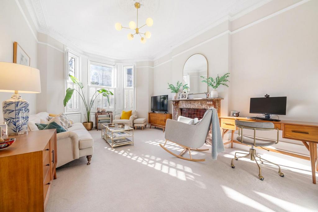 Lambert Road, SW2 2 bed flat - £850,000