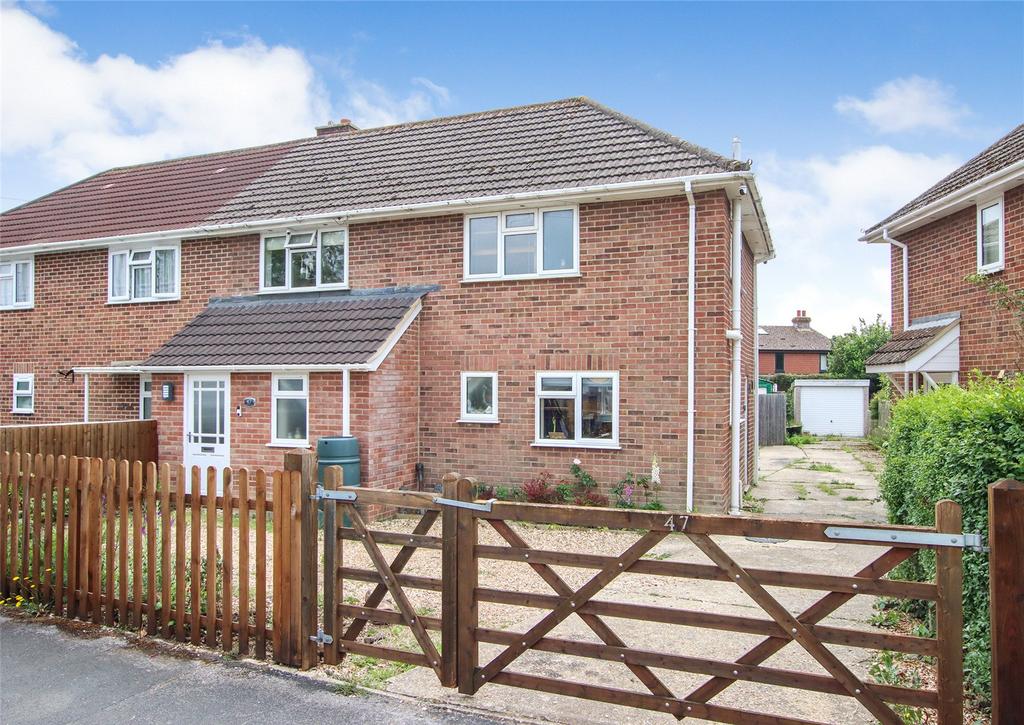 Gordon Road, Pennington, Lymington... 3 bed semi-detached house - £360,000
