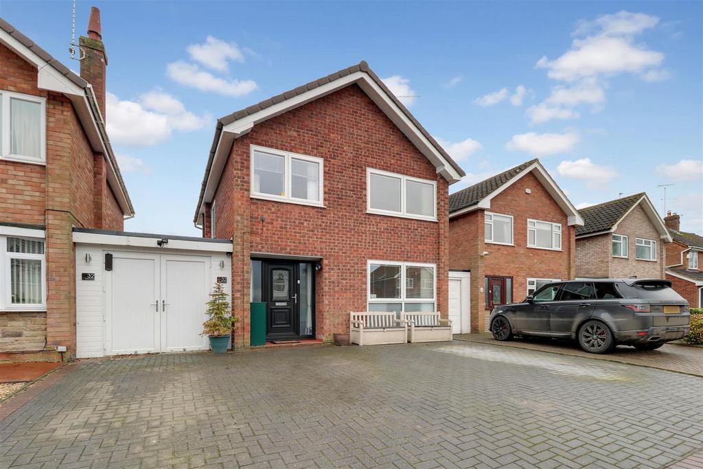 Eaton Road, Alsager, Alsager 3 bed detached house - £310,000
