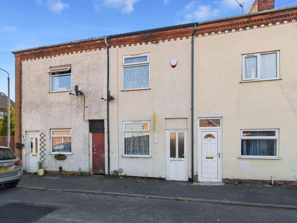 Dale Road, Carlton, Nottingham 2 bed terraced house - £160,000