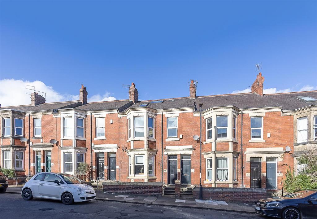 Grosvenor Gardens, Jesmond Vale... 2 bed flat - £950 pcm (£219 pw)