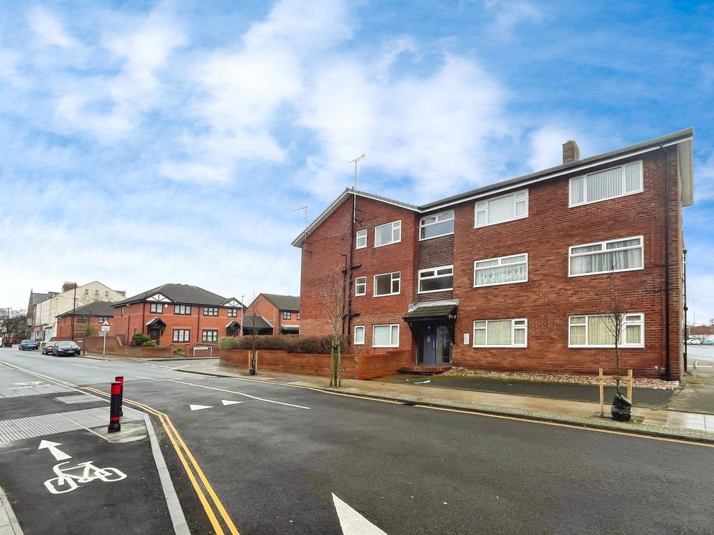 Great Georges Road, Liverpool L22 3 bed apartment - £150,000
