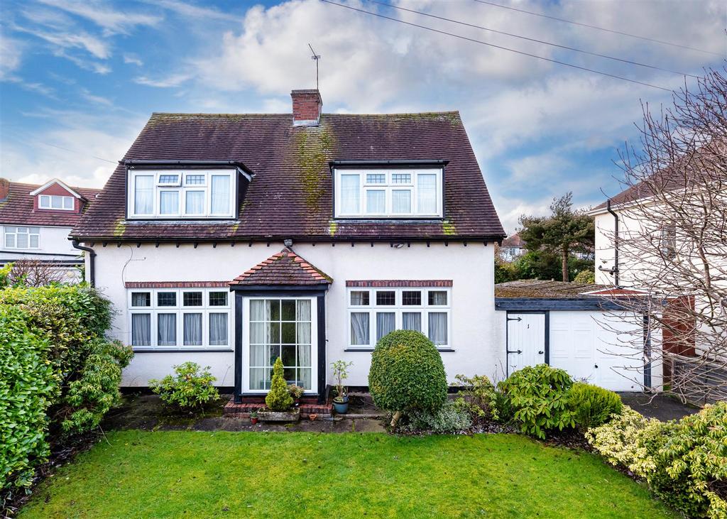 1 Lane Green Road, Codsall... 3 bed detached house for sale - £325,000