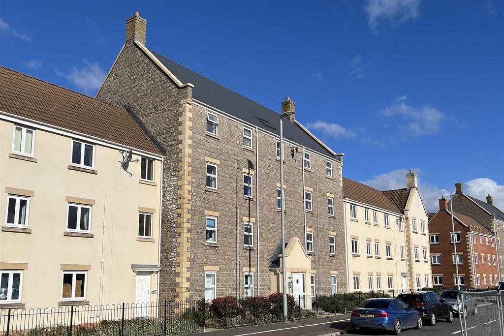 Mill House Road, Taunton TA2 2 bed flat - £975 pcm (£225 pw)