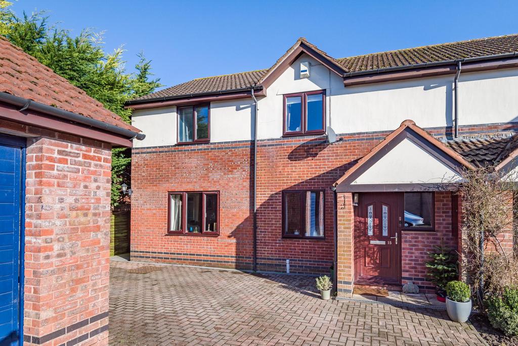 The Paddock, Devizes SN10 4 bed end of terrace house for sale - £340,000