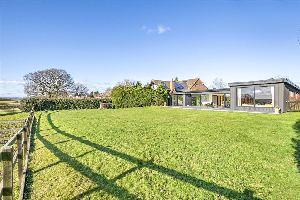 Cadmore End, Buckinghamshire, HP14 4 bed detached house for sale - £ ...