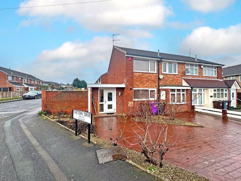 Chiltern Drive, Willenhall 3 bed semi-detached house - £250,000