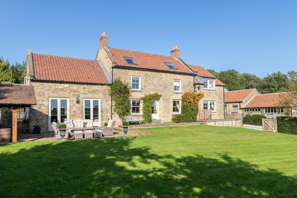 Westow, York, North Yorkshire, YO60 6 bed detached house - £1,595,000