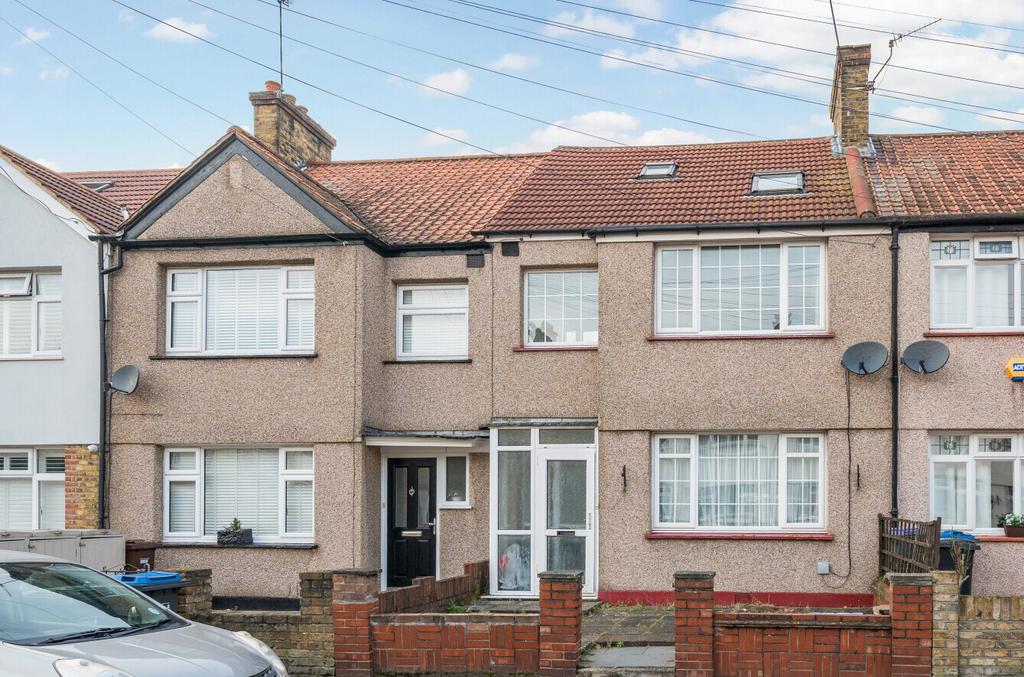 Castleton Road, Mitcham CR4 3 bed terraced house for sale - £425,000
