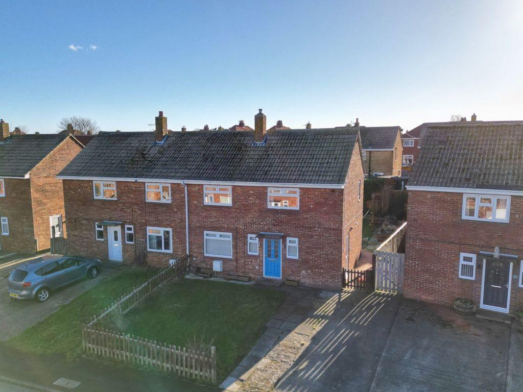 15 Lockton Road, Whitby 3 bed semi-detached house - £225,000