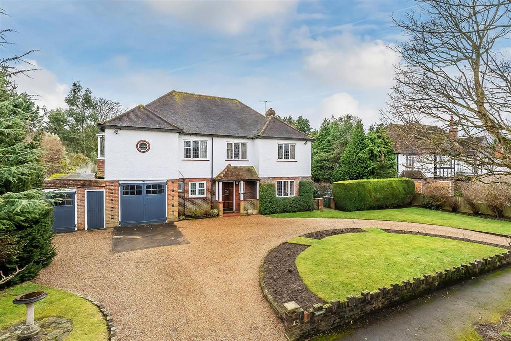 Downs Side, South Cheam, SM2 5 bed house - £1,650,000