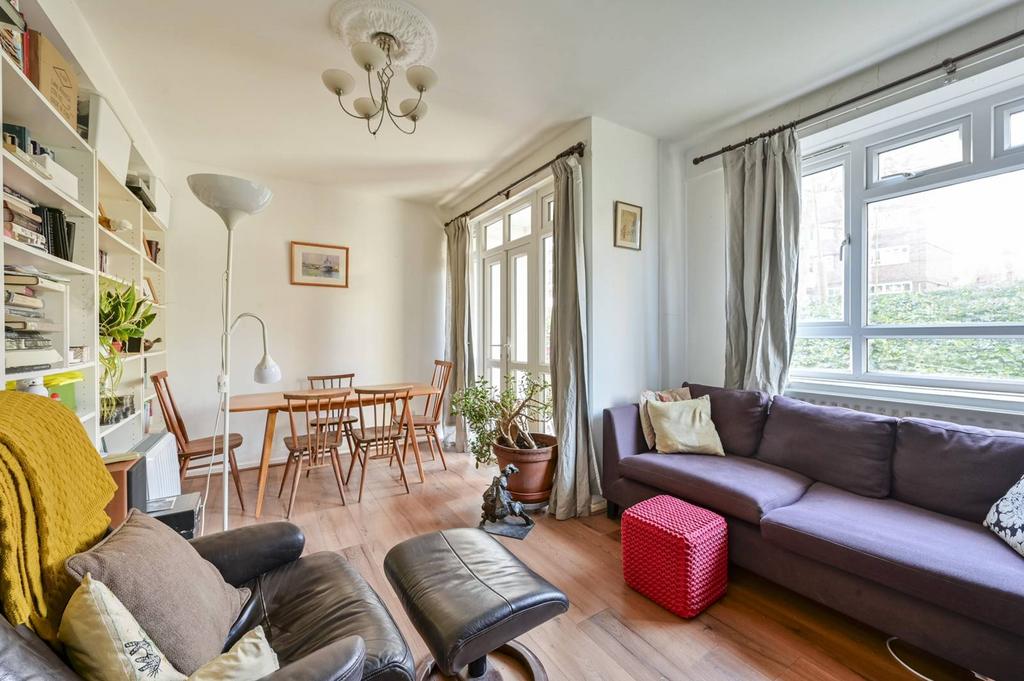 Albert Drive, Southfields, London, SW19 2 bed flat for sale - £425,000