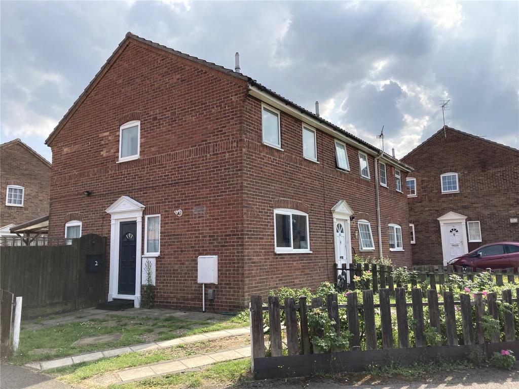 Luton LU4 2 bed end of terrace house - £1,250 pcm (£288 pw)