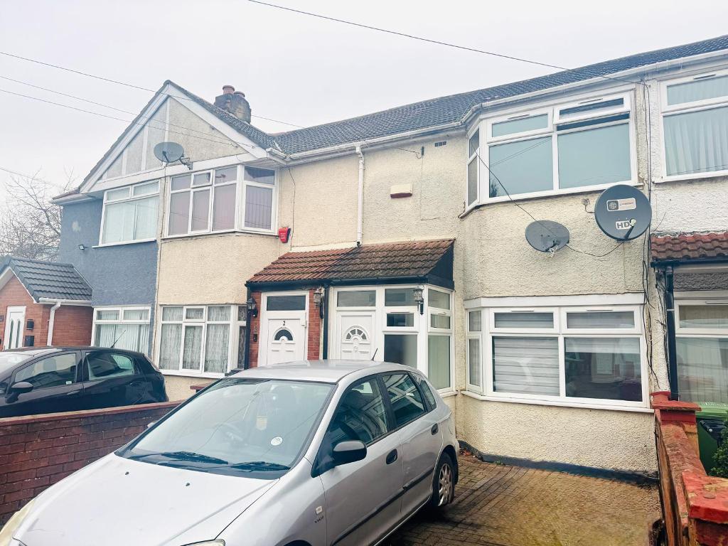 Salt Hill Way, Slough, SL1 3TR 3 bed terraced house - £375,000